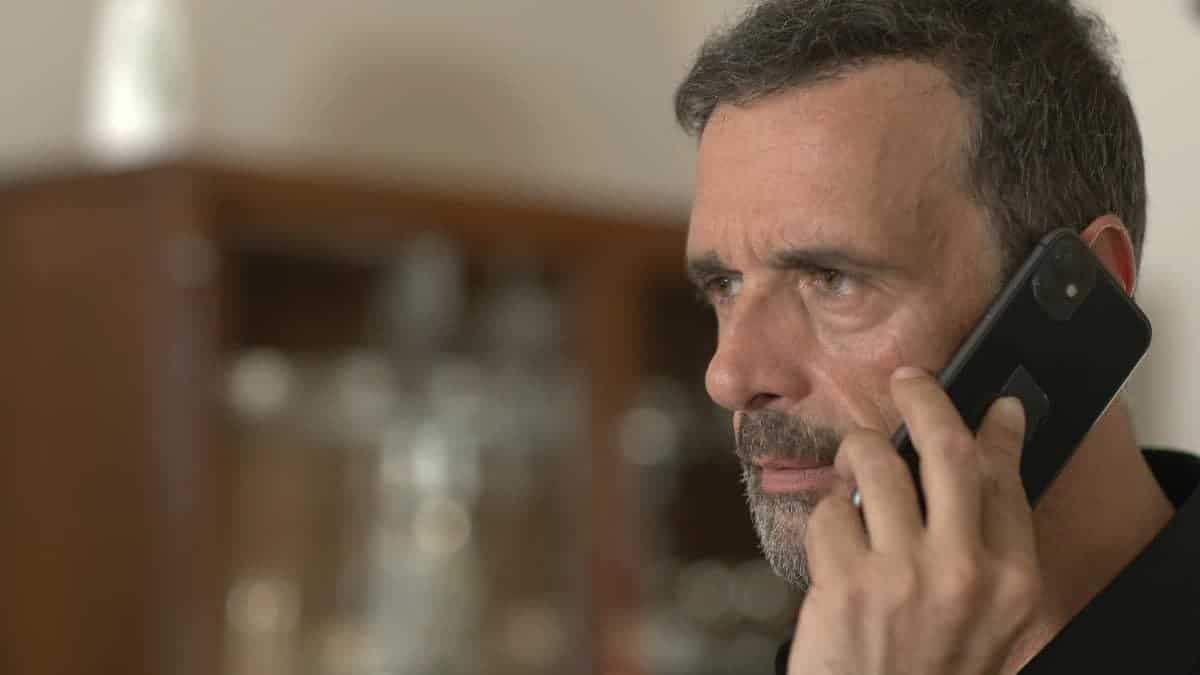 ΜΑΥΡΟ ΡΟΔΟ SPOILER: Ποιος είναι το καρφί που ψάχνει ο Θέμης